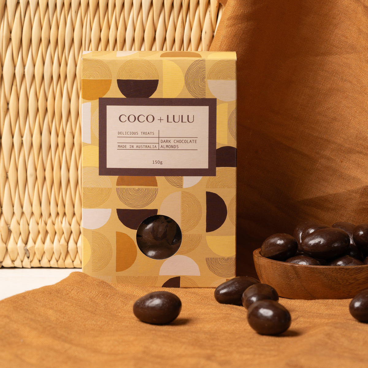 Coco and Lulu Dark Chocolate Almonds 150g – The Cupcake Factory