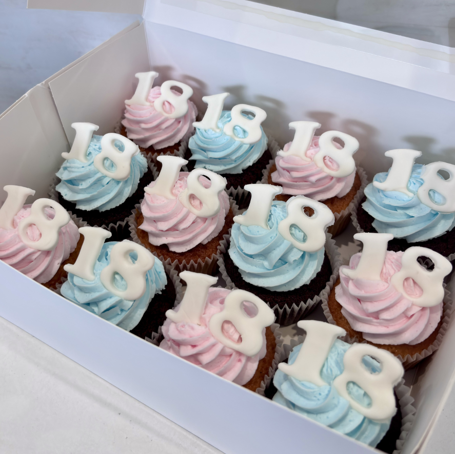Number Cupcakes x 12 Regular Size – The Cupcake Factory