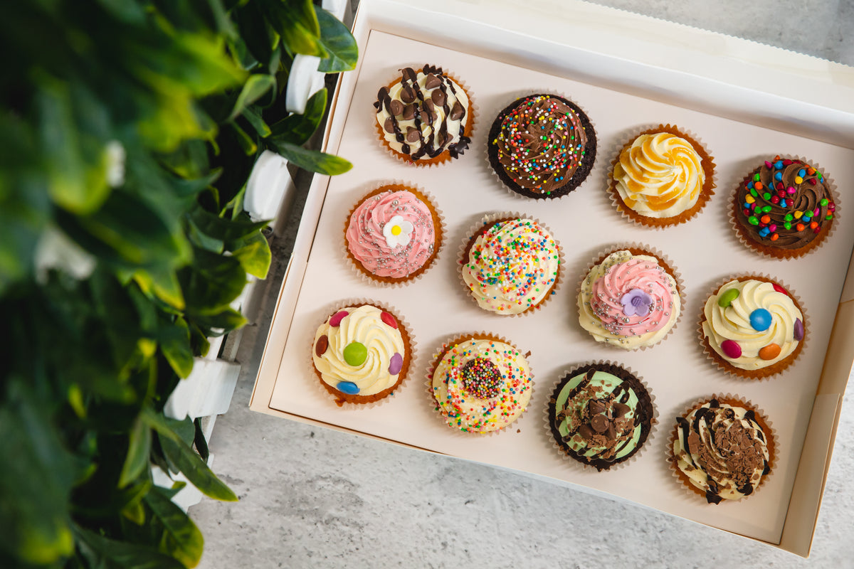 Classic Cupcakes x 12 - Regular Size – The Cupcake Factory